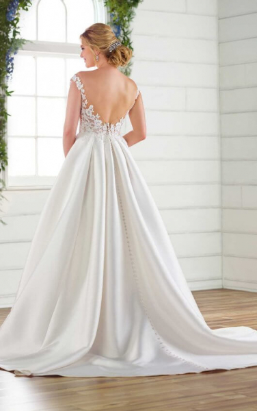 Wedding Dress Sample Sale - Gowns & Garters - The Bridal Shop